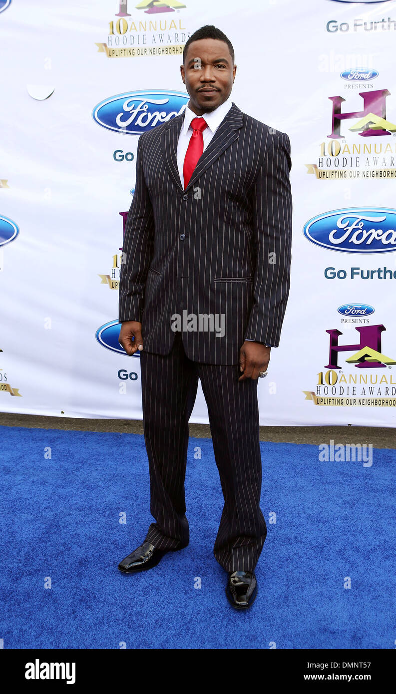 Michael Jai White Attire