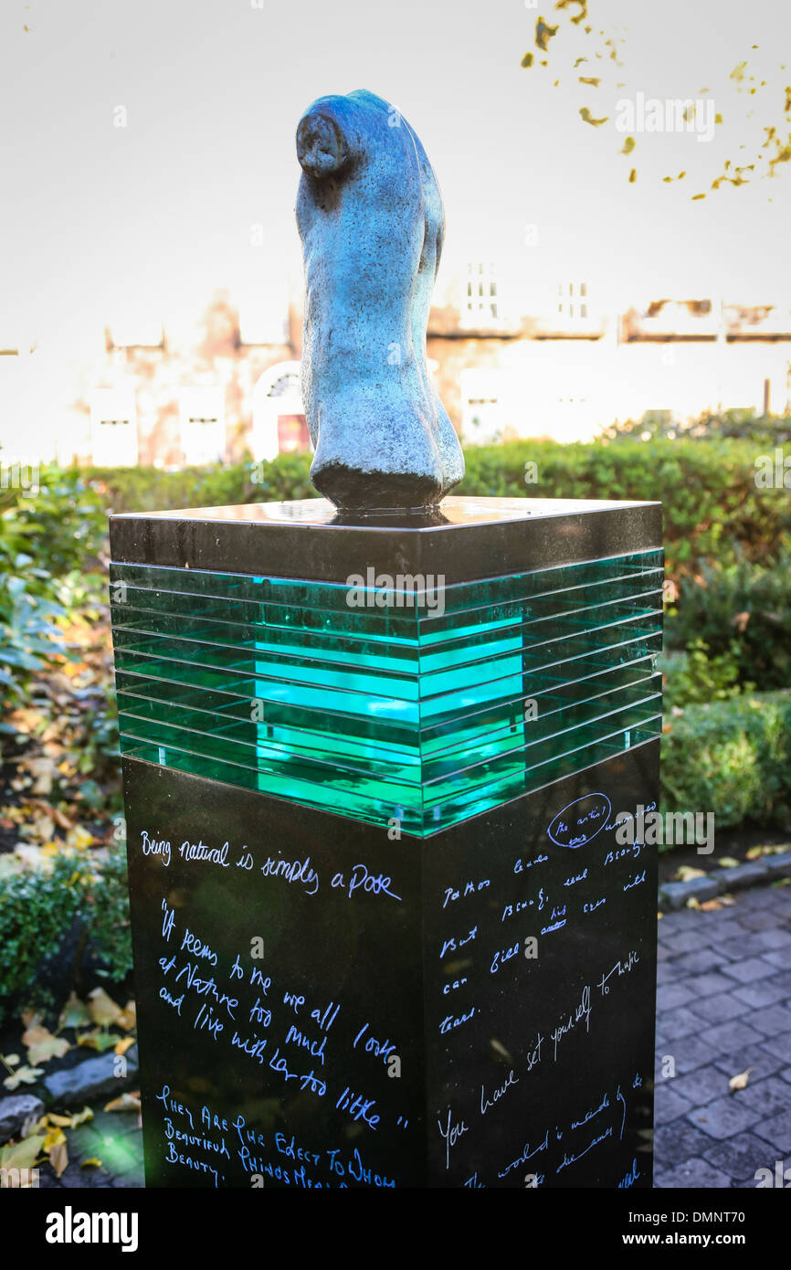 Pillar of art quotes in Merrion Square Park Dublin Stock Photo - Alamy