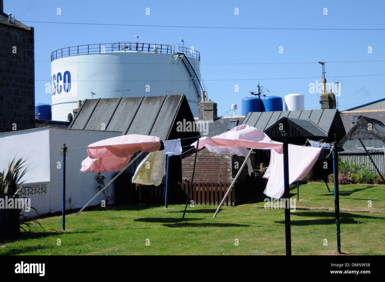 footdee fitee aberdeen old fishing village Stock Photo - Alamy