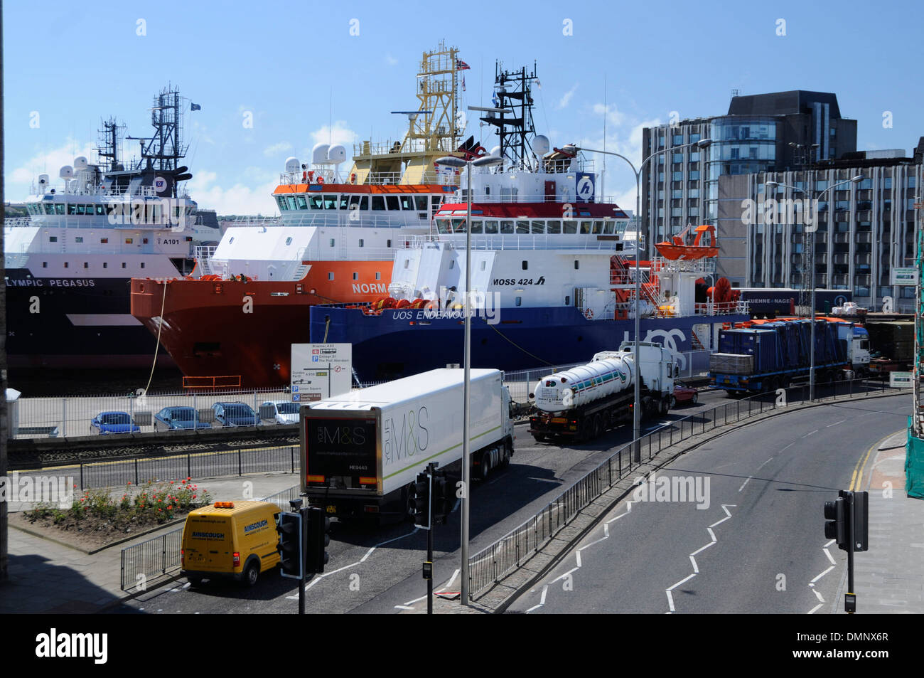 dockside harbour industry aberdeen transport oil Stock Photo - Alamy