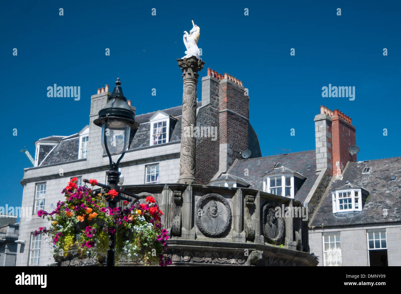 castlegate monument detail aberdeen granite Stock Photo - Alamy