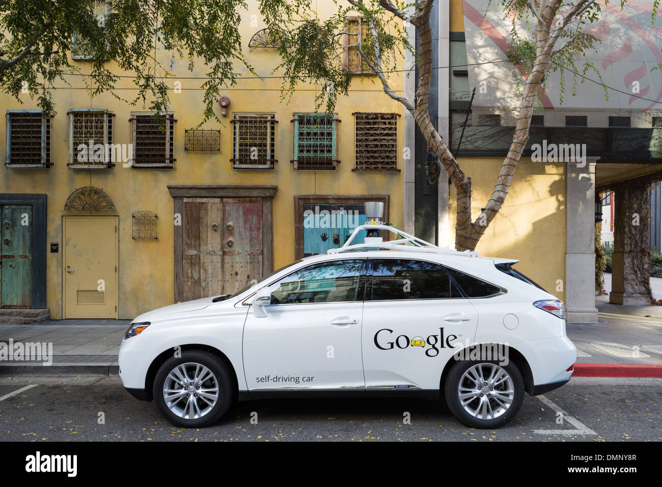 Self driving car hi-res stock photography and images - Alamy