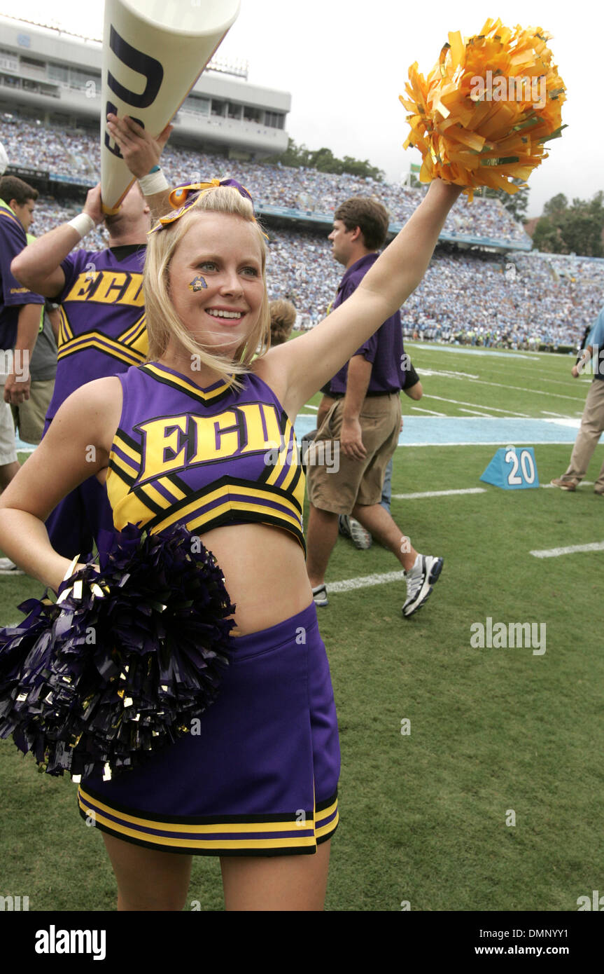Ecu pirates cheerleaders hi-res stock photography and images - Alamy