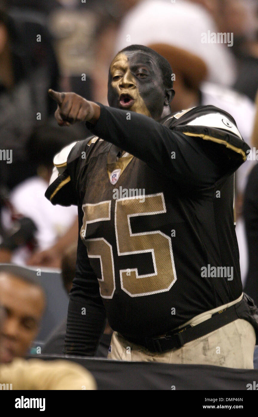New orleans saints fans celebrate hi-res stock photography and images ...