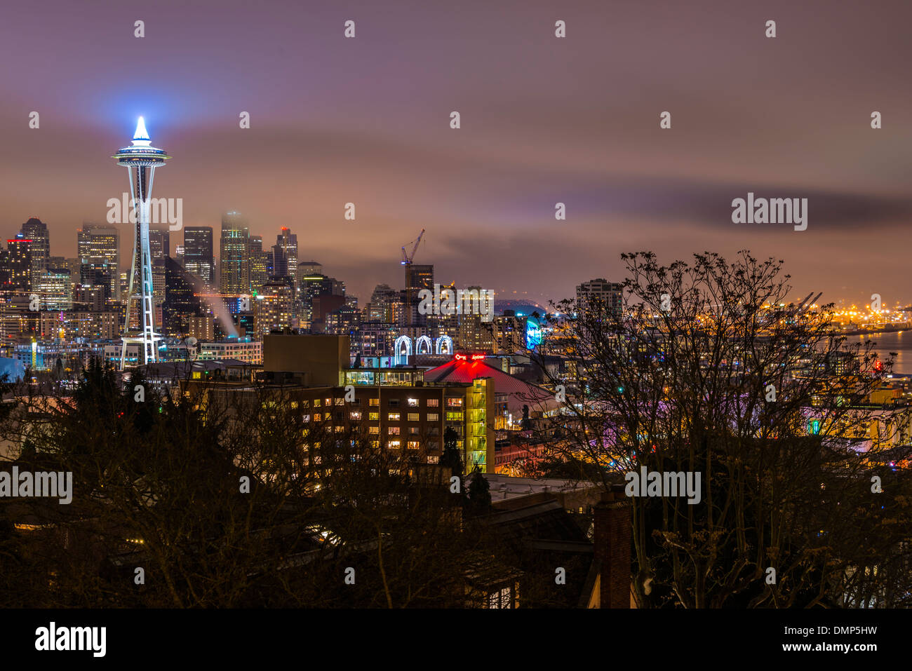 Seattle skyline at night Stock Photo - Alamy