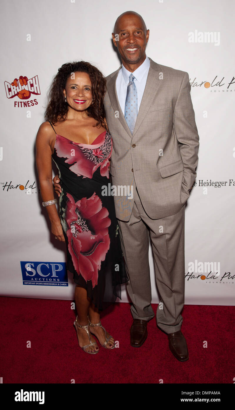 Beverly Lofton James Lofton 12th Annual Harold Pump Foundation Gala at ...