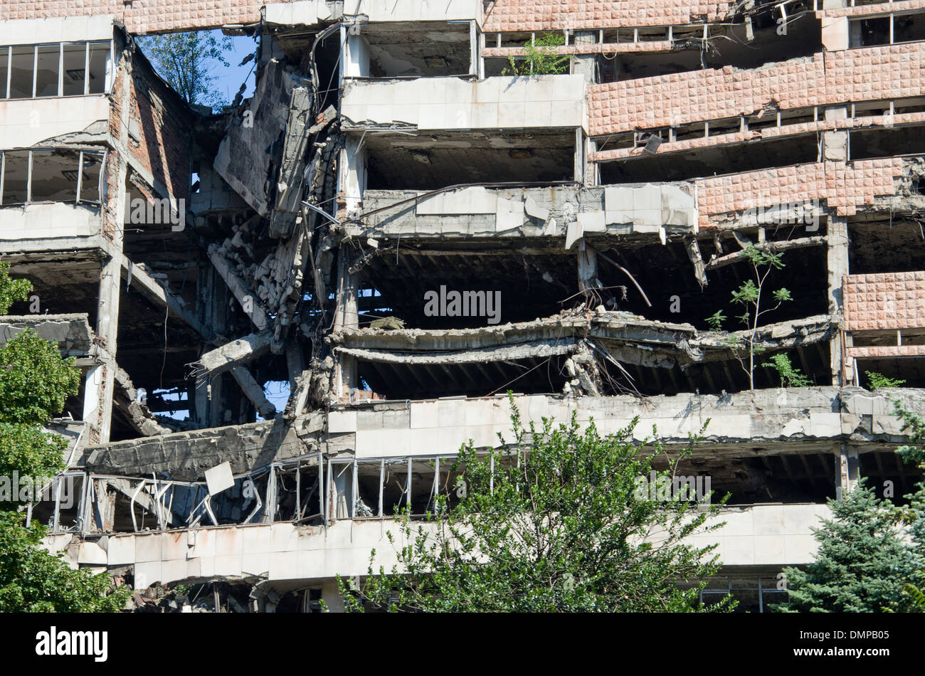 Ruinous monument in ruins hi-res stock photography and images - Alamy
