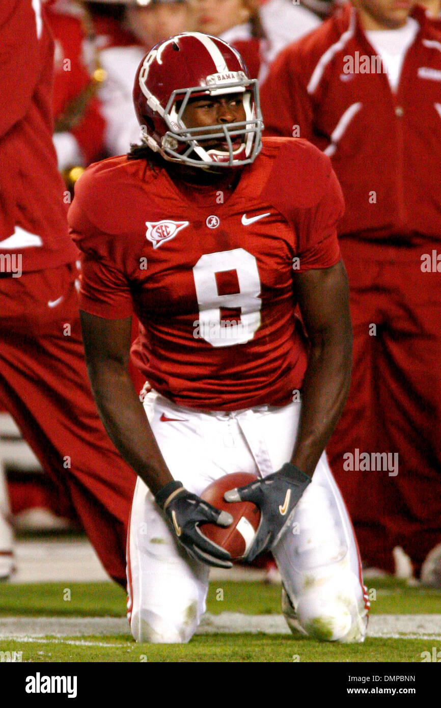 Oct. 17, 2009 - Tuscaloosa, Alabama, U.S - Alabama's Julio Jones (8) is ...