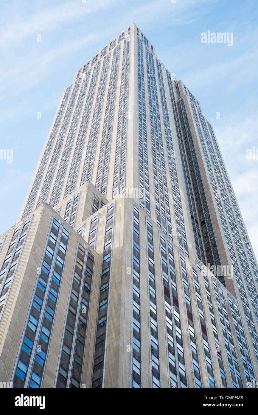 Low angle shot of Empire State Building, in New York, US Stock Photo ...