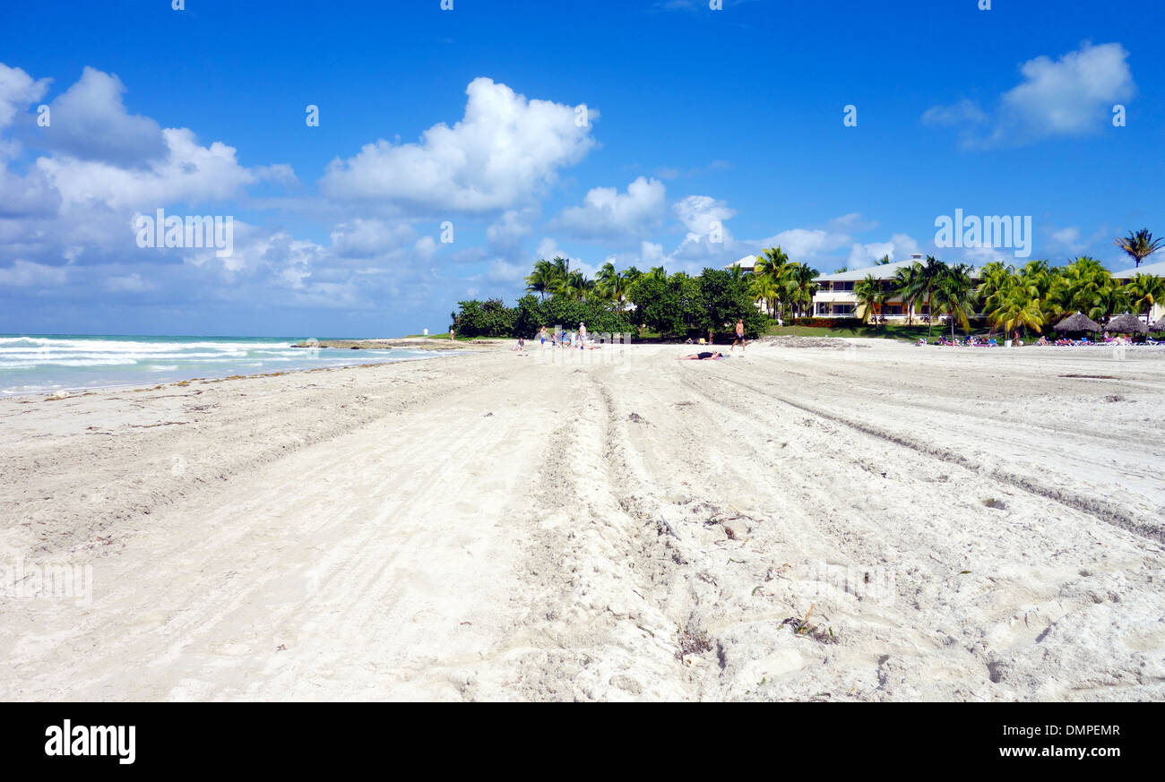 Cuba beach resort hi-res stock photography and images - Alamy