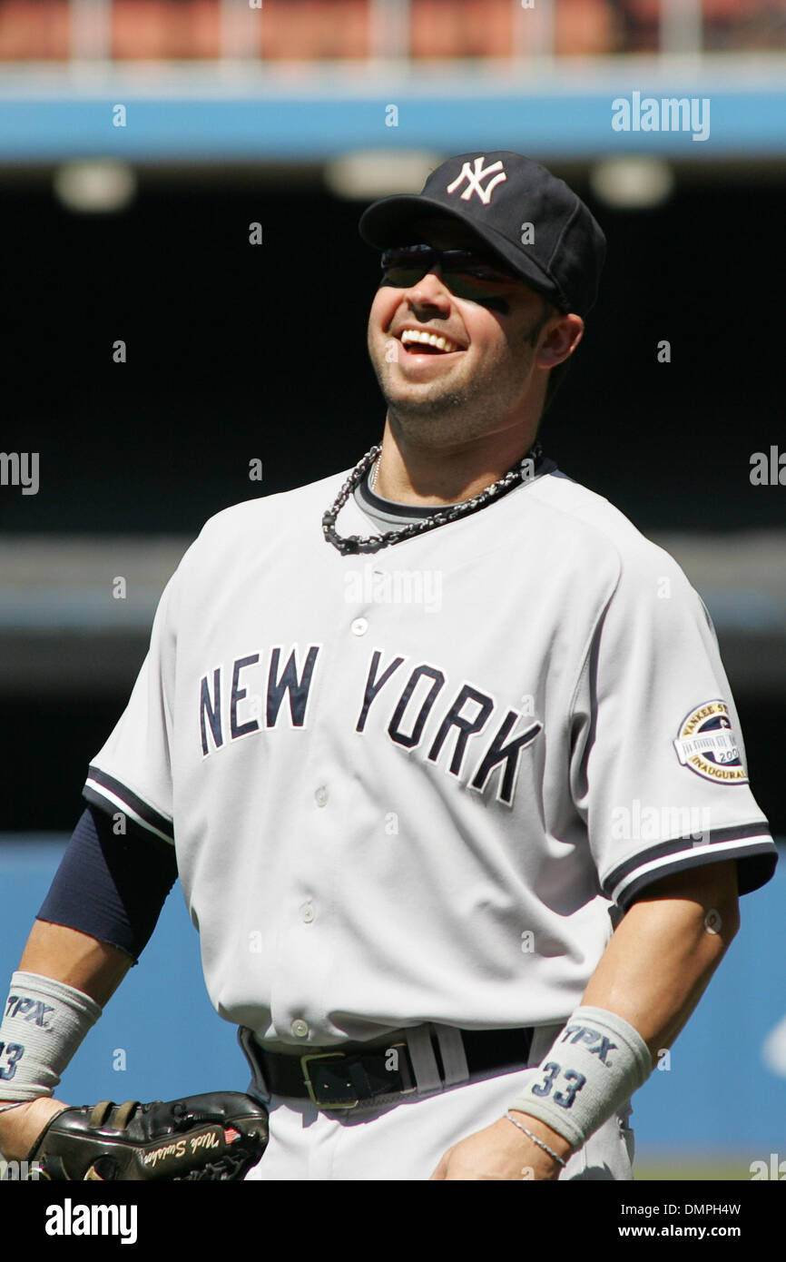 First basemen hi-res stock photography and images - Alamy