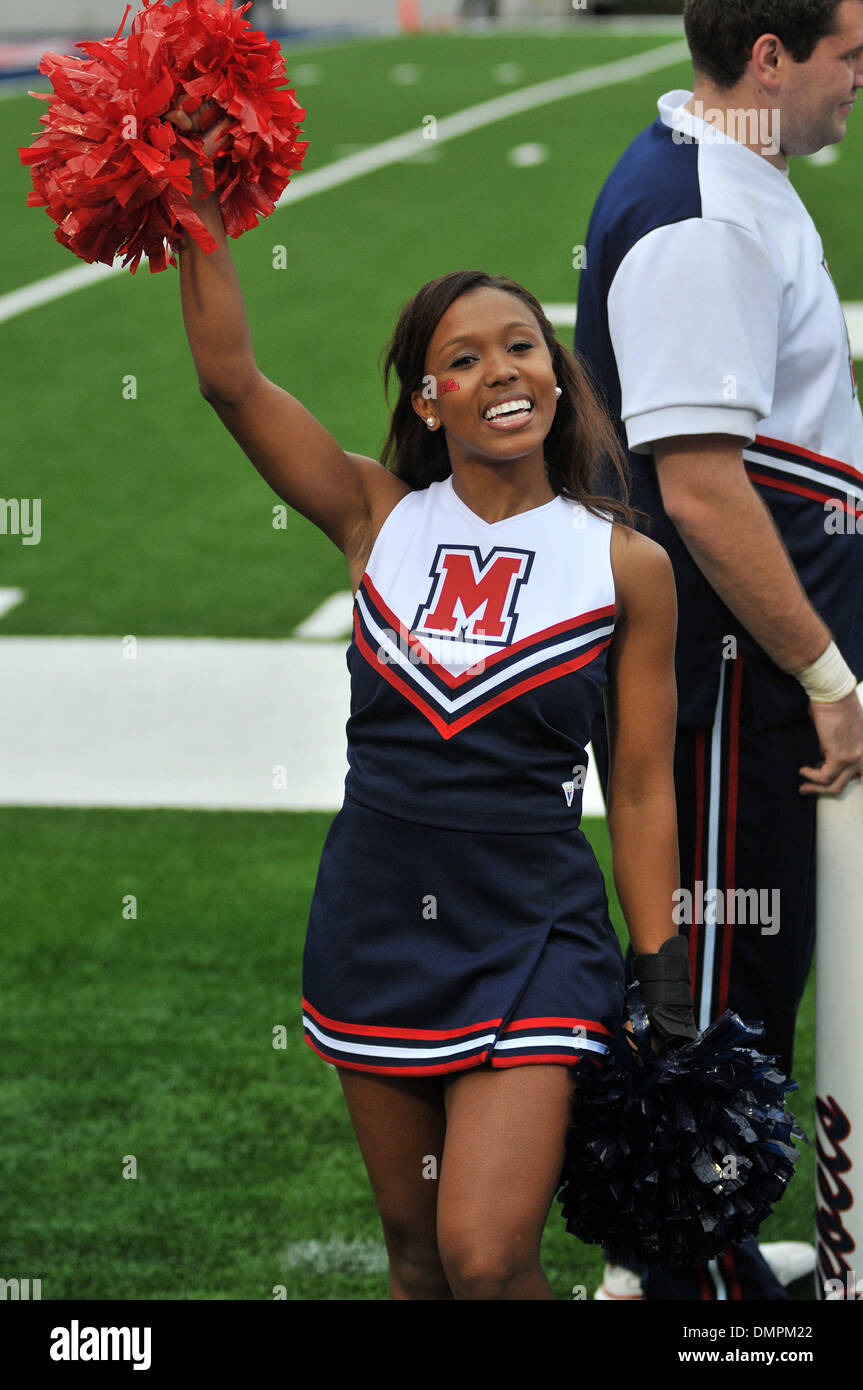 Ole miss cheerleaders hi-res stock photography and images - Alamy