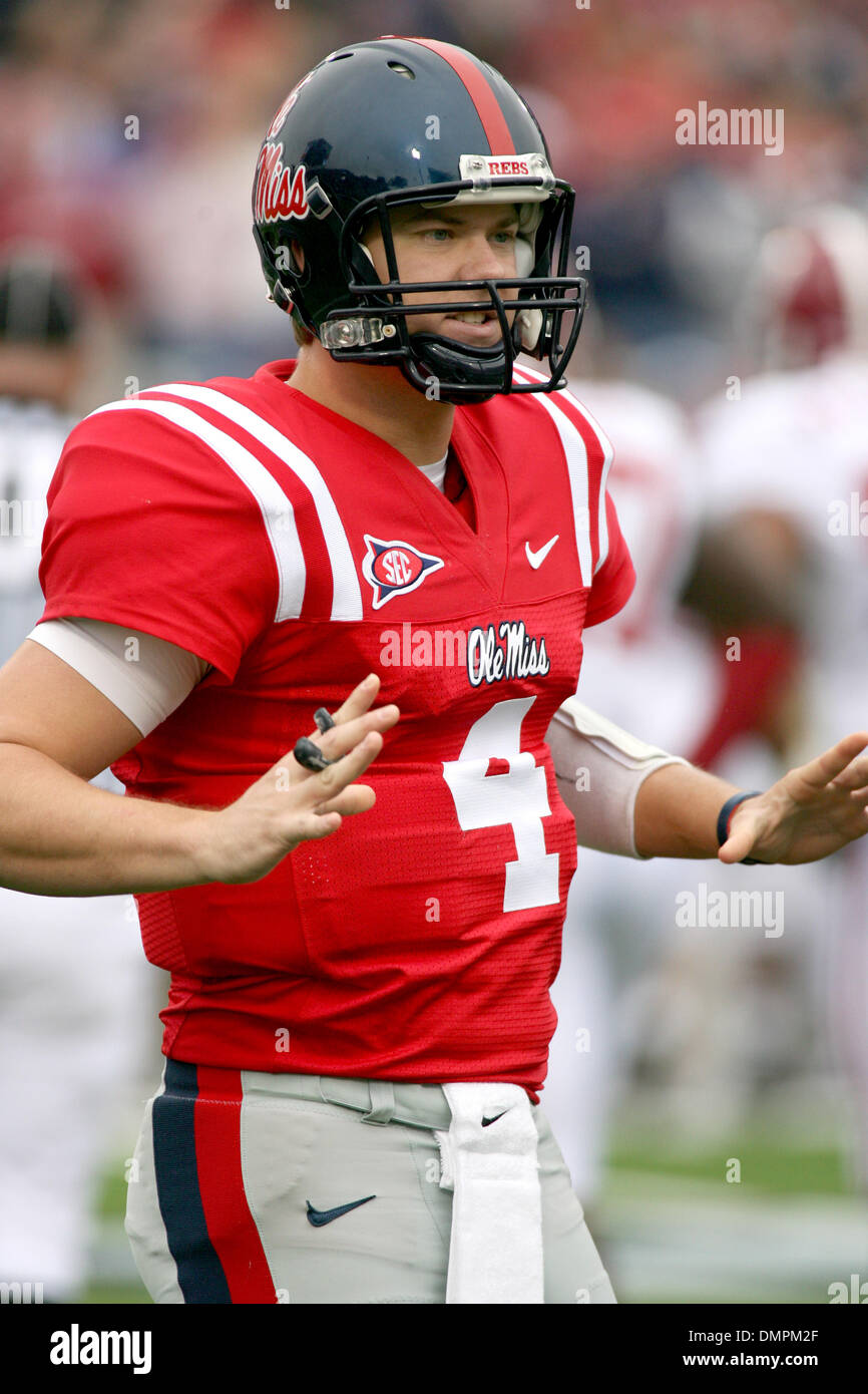 Oct. 11, 2009 - Oxford, Mississippi, U.S - 10 October 2009: Ole Miss QB ...