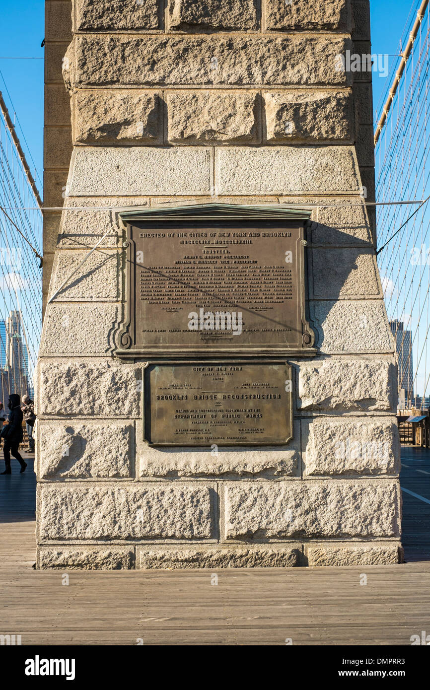 Plaque brooklyn bridge manhattan new hi-res stock photography and ...