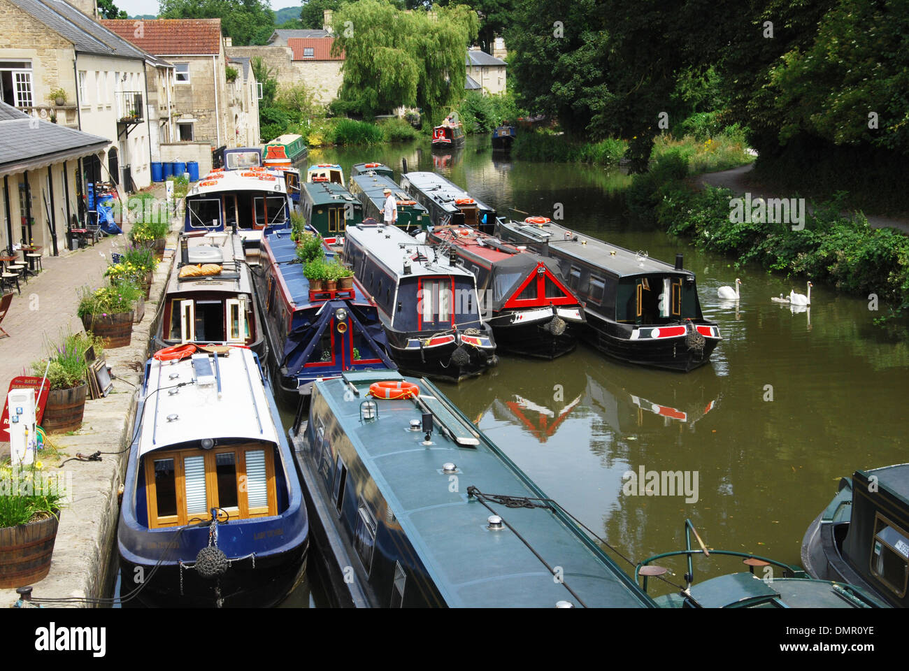 narrowboats on the Oxford canal, Oxfordshire United Kingdom Stock Photo ...