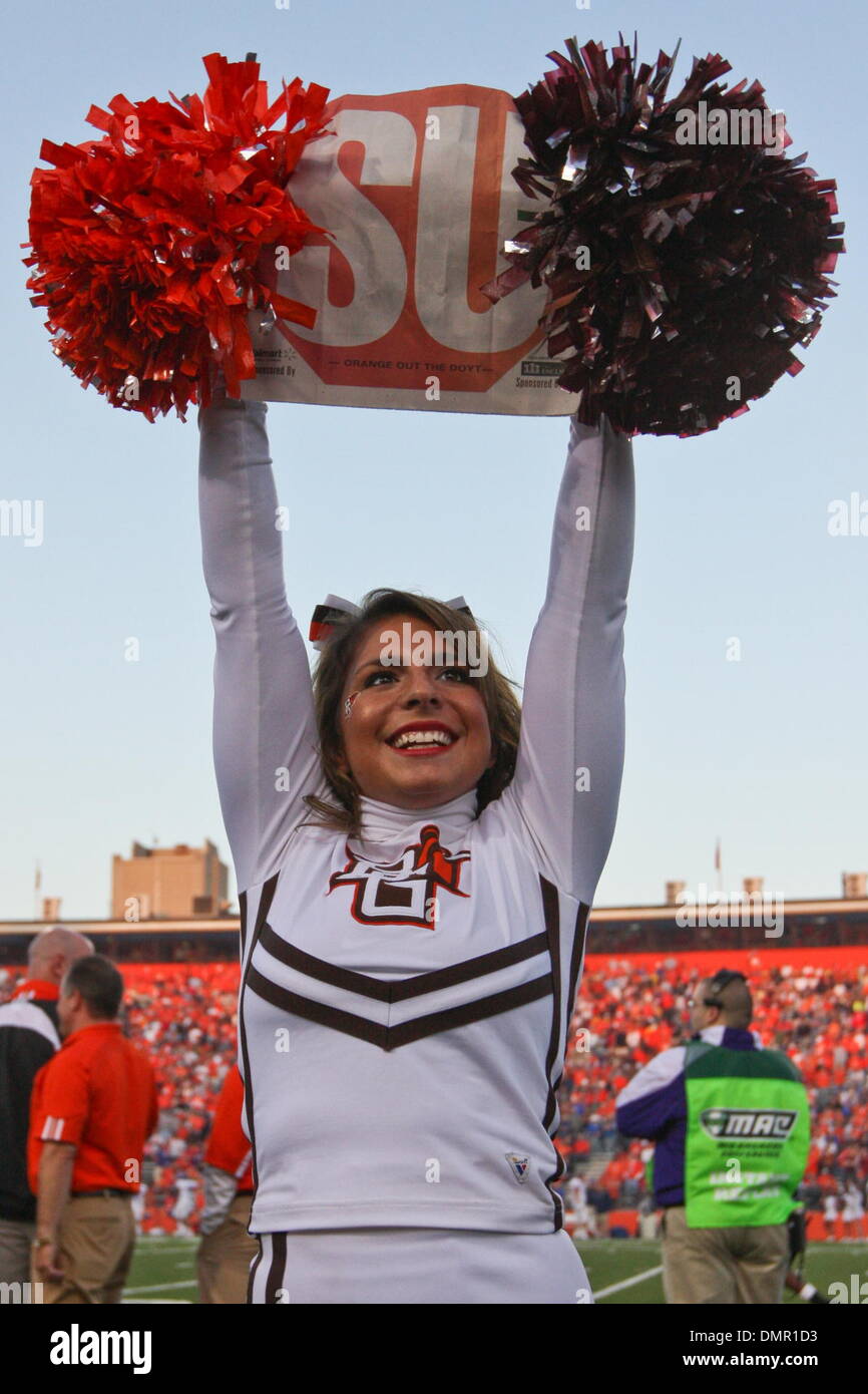 Boise state cheerleader hi-res stock photography and images - Alamy