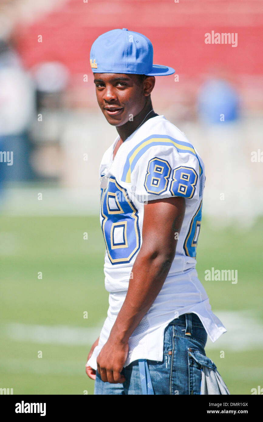 Oct. 03, 2009 - Stanford, California, U.S - 03 Oct 2009: UCLA's Jerry ...