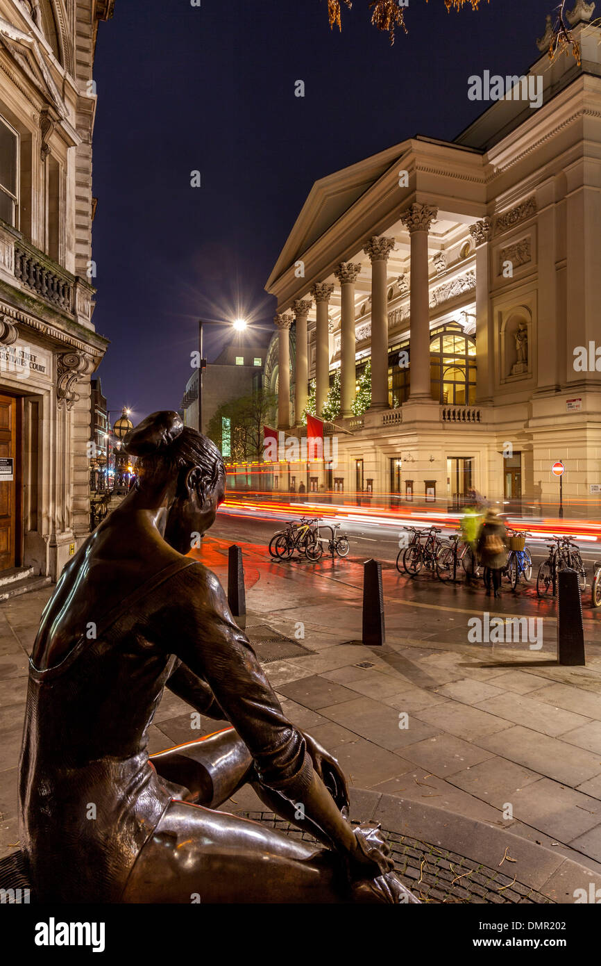 The Royal Opera House & Young Dancer Statue, Covent Garden, London ...