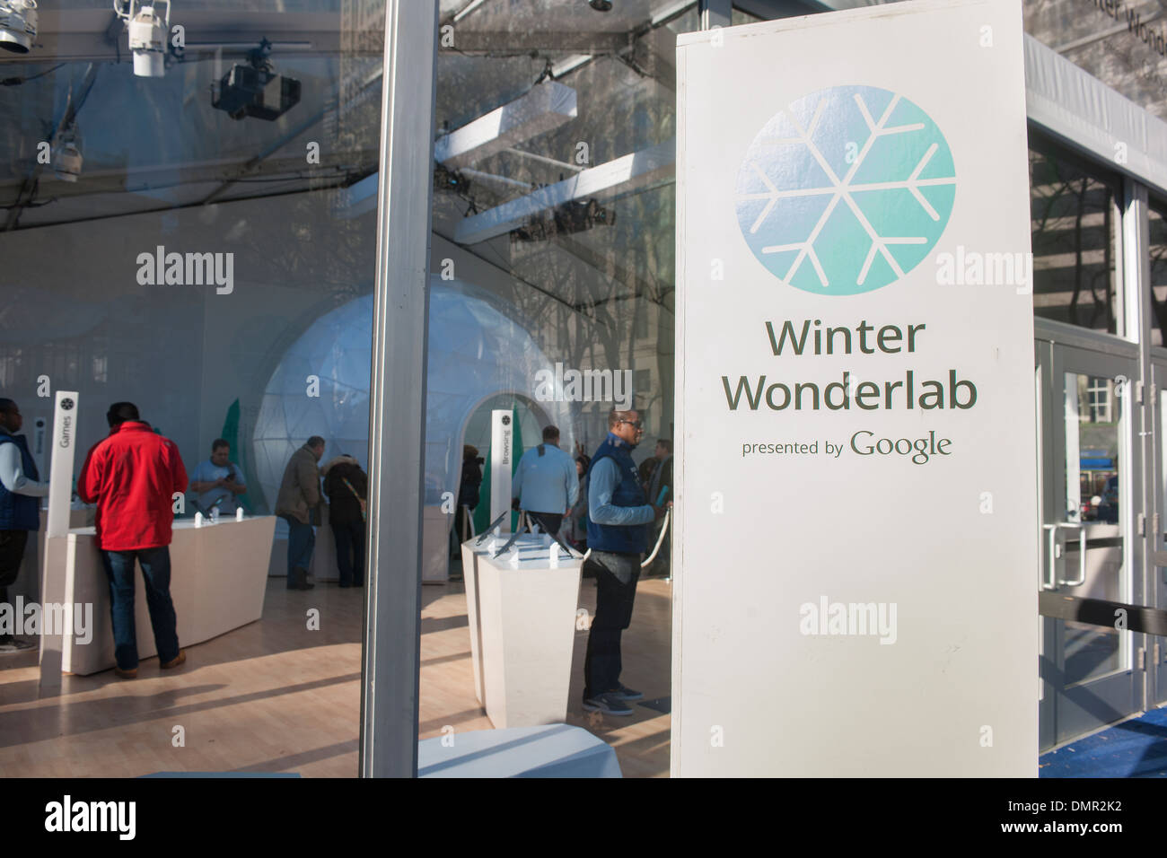 Google's Winter Wonderlab pop-up in Bryant Park in New York Stock Photo ...