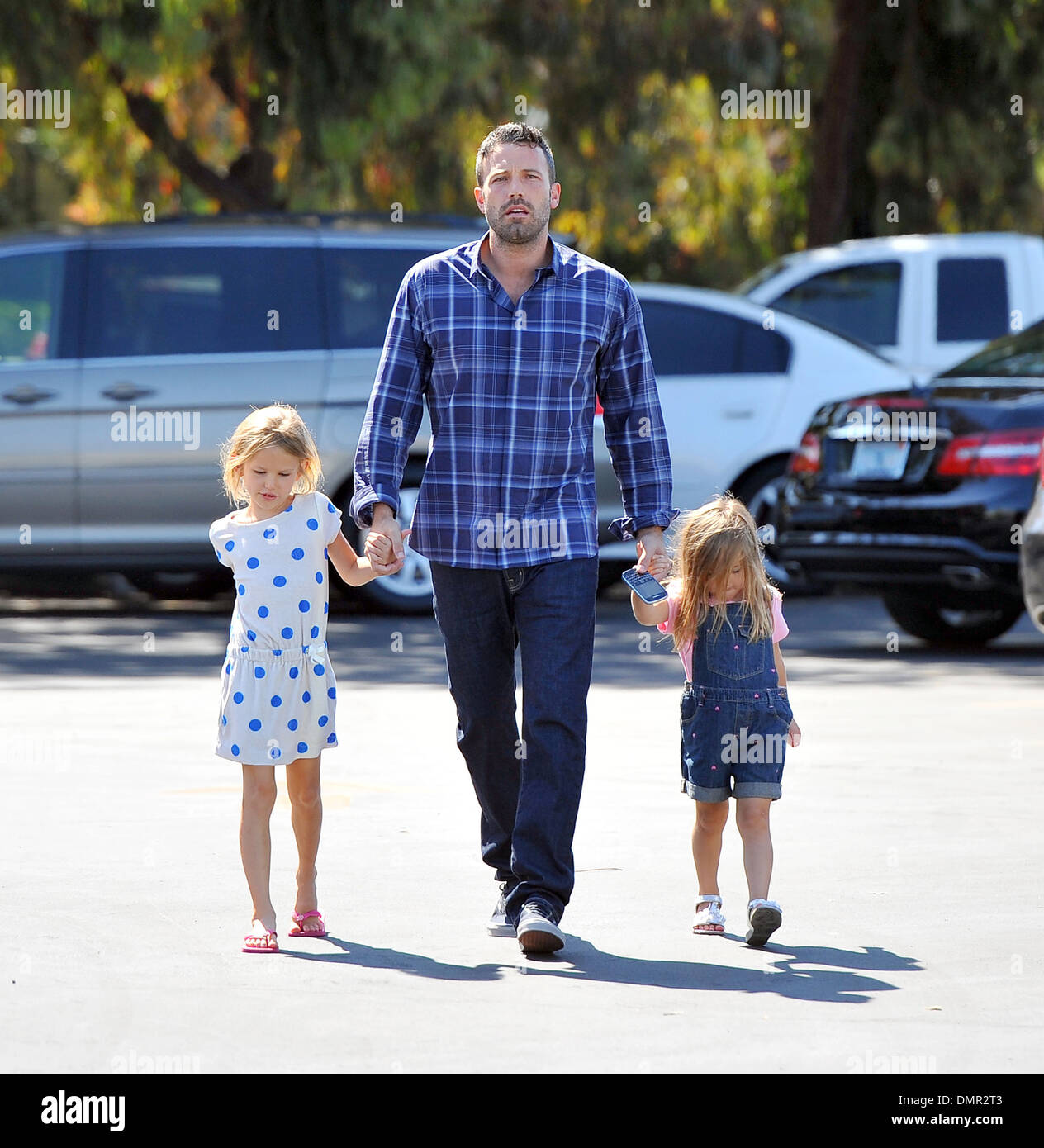 Ben Affleck with daughters Violet Affleck and Seraphina Affleck out at ...