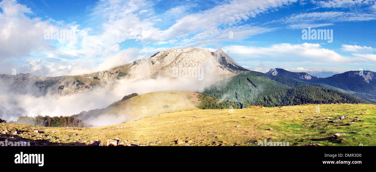 Panorama of Urkiola mountain range. Basque Country Stock Photo - Alamy