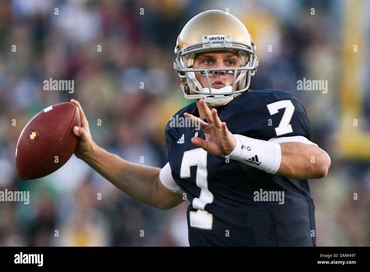 Notre Dame quarterback Jimmy Clausen (7) during game action. Navy at ...
