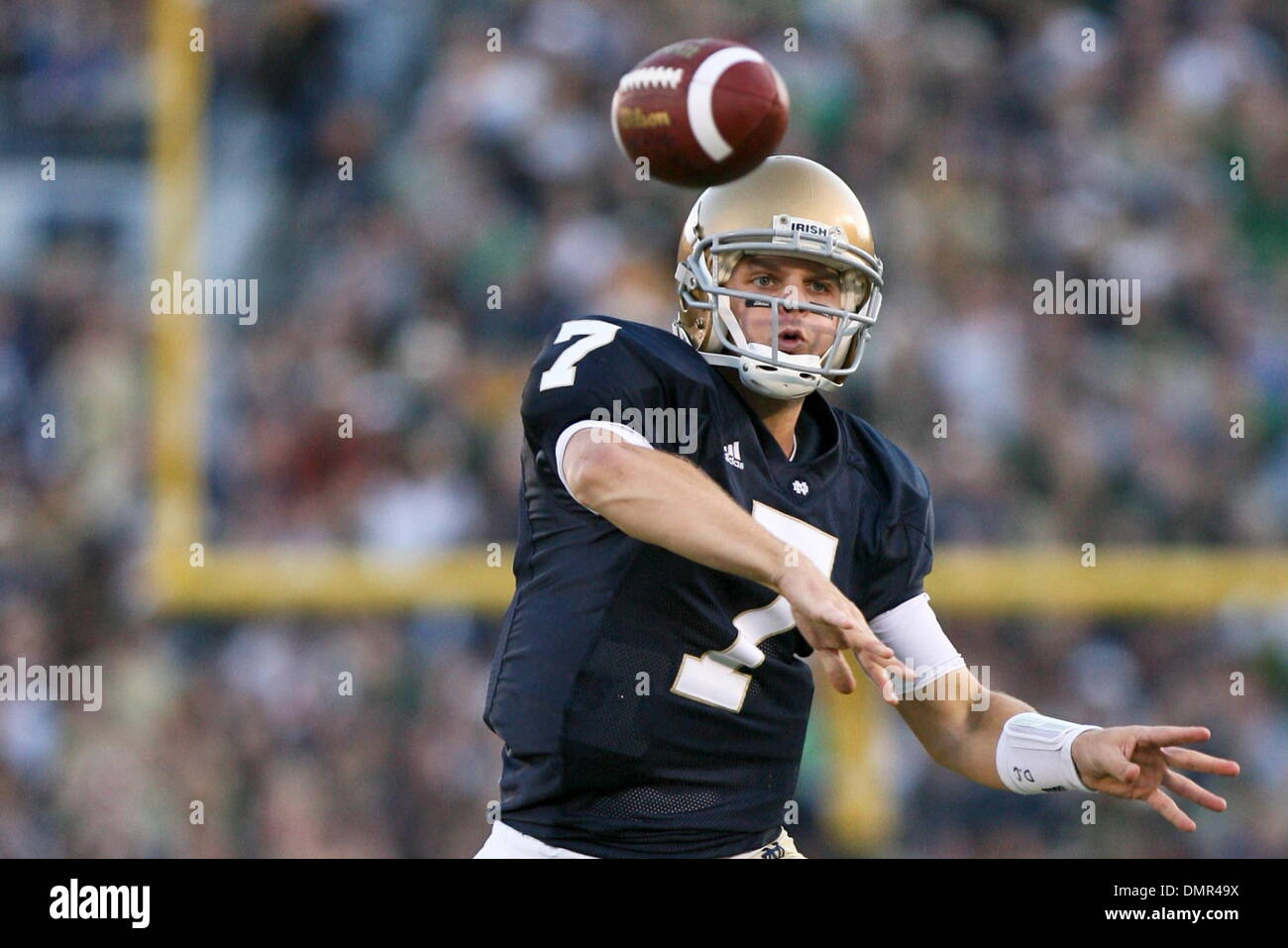Notre Dame quarterback Jimmy Clausen (7) during game action. Navy at ...