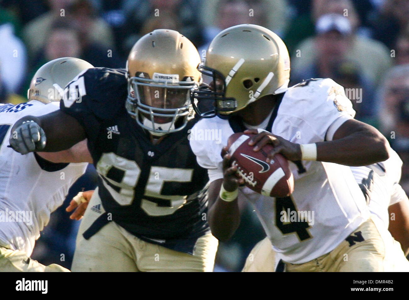 Notre Dame defensive lineman Ian Williams (95) puts pressure on Navy ...