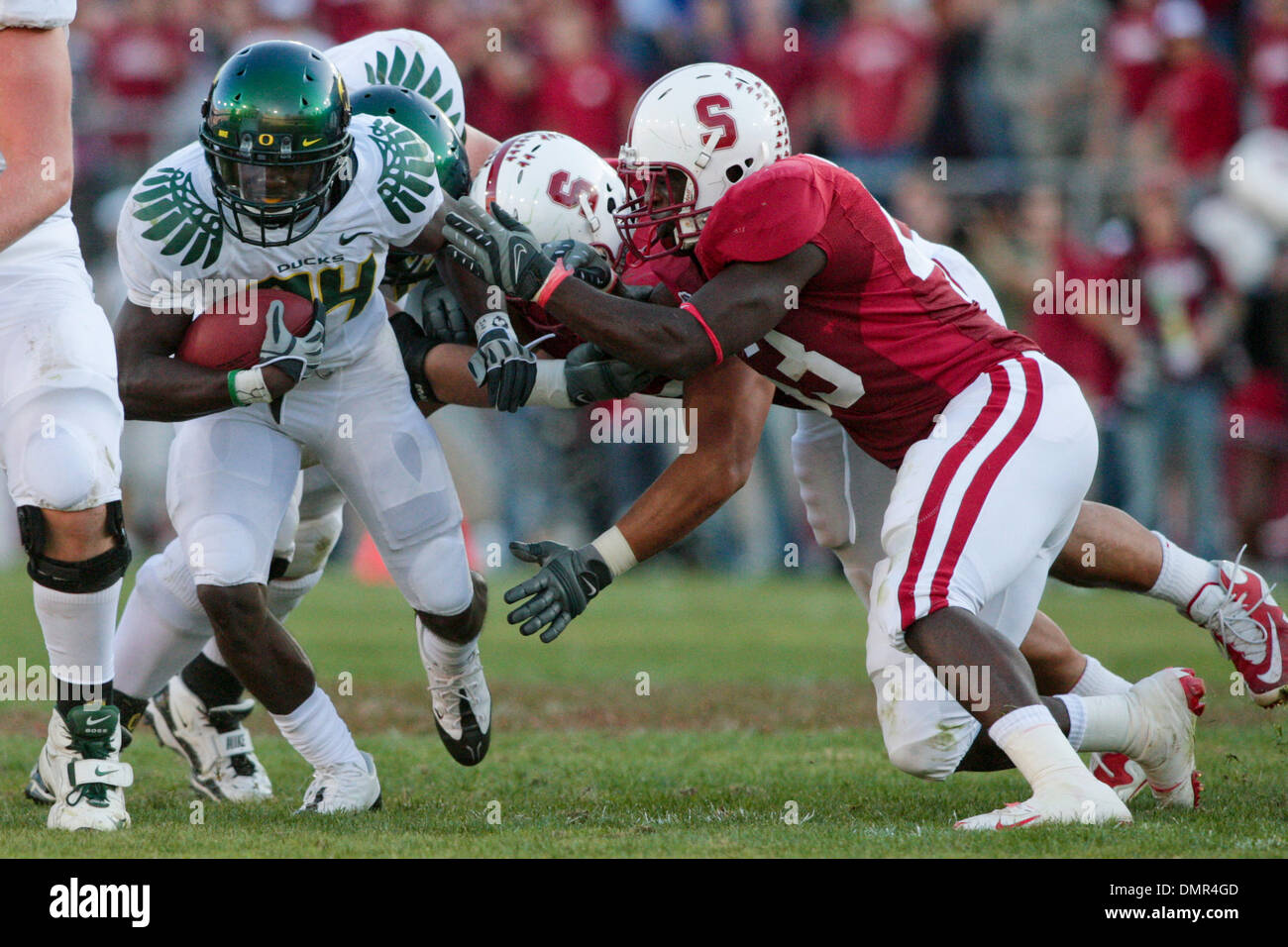 Oregon Ducks defensive back Kenjon Barner (24) of Riverside, Calif ...