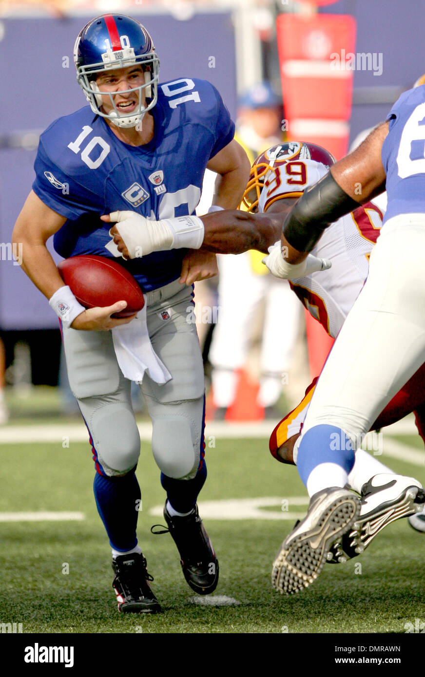 New York Giants quaterback #10 Eli Manning. The New York Giants ...