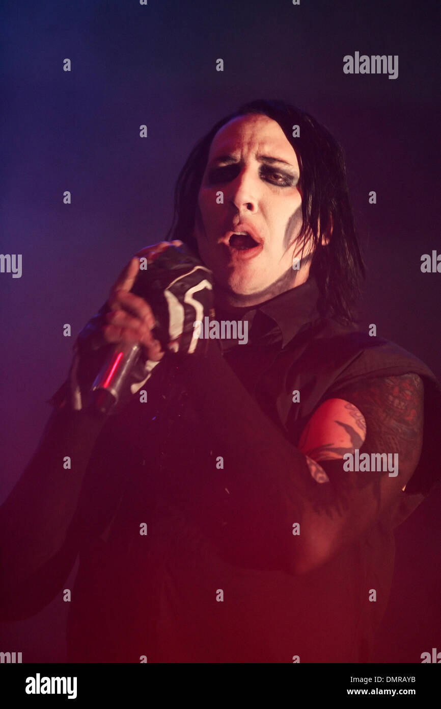 Marilyn manson concert hi-res stock photography and images - Alamy