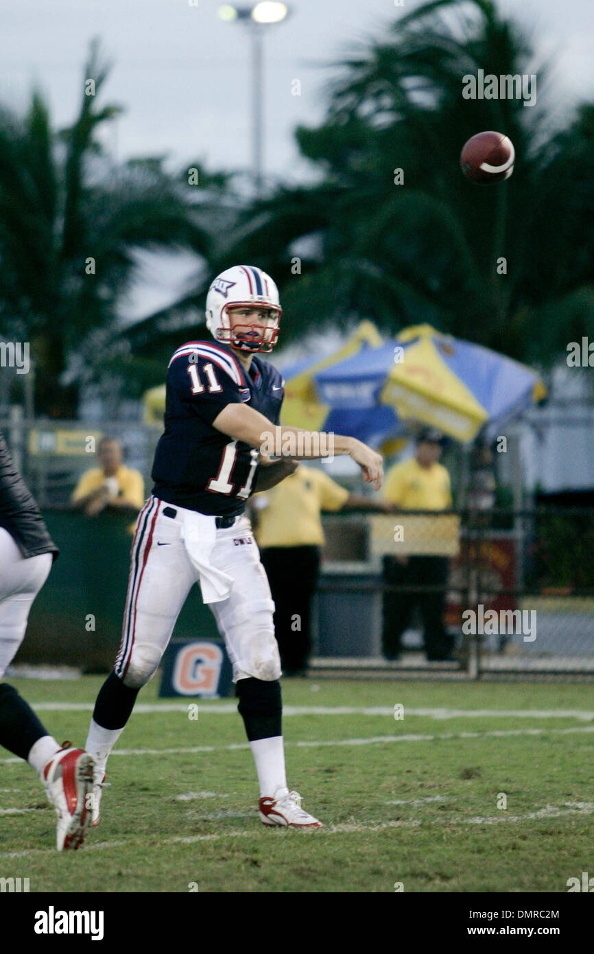 Florida atlantic quarterback rusty smith hi-res stock photography and ...