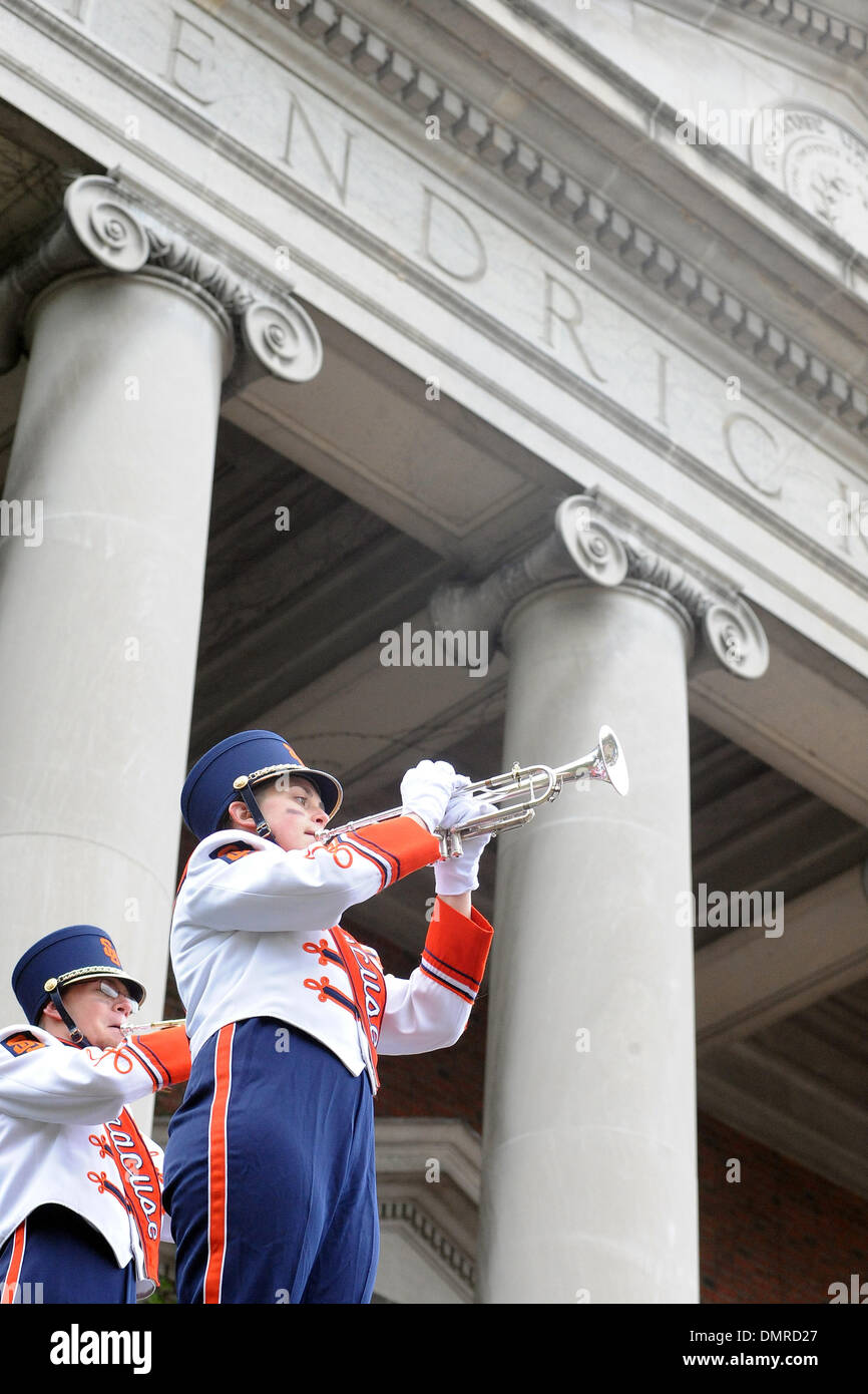 A Syracuse trumpet player plays with the marble pillars of Hendrick's ...