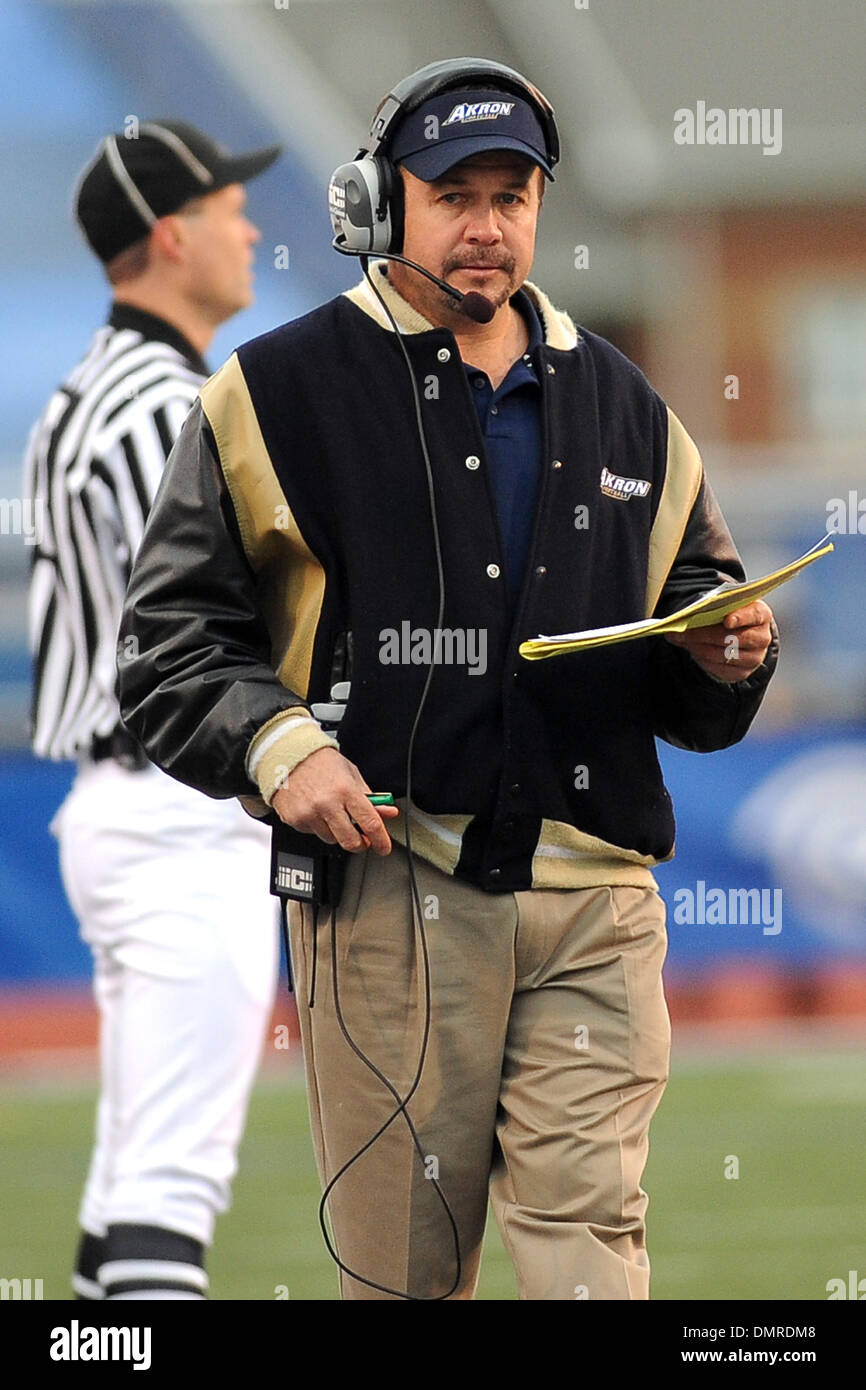 J d coaches hi-res stock photography and images - Alamy