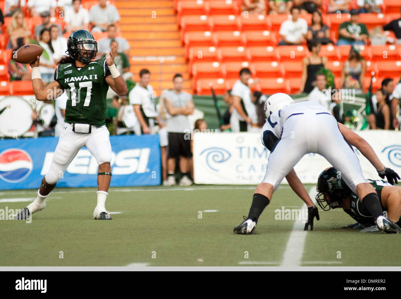 Hawaii quarterback Bryant Moniz #17 during first half action in the ...