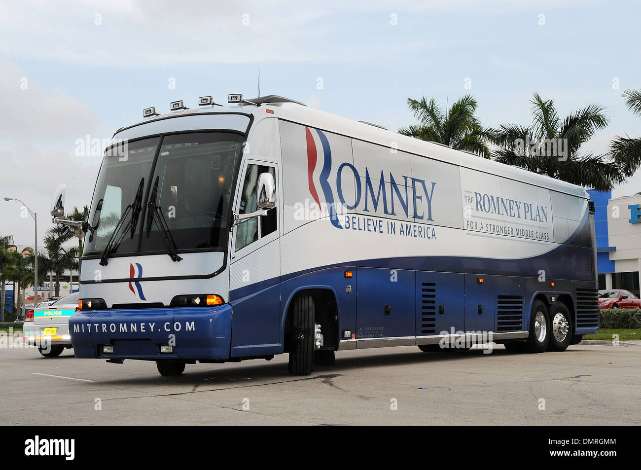 Candidate bus hi-res stock photography and images - Alamy