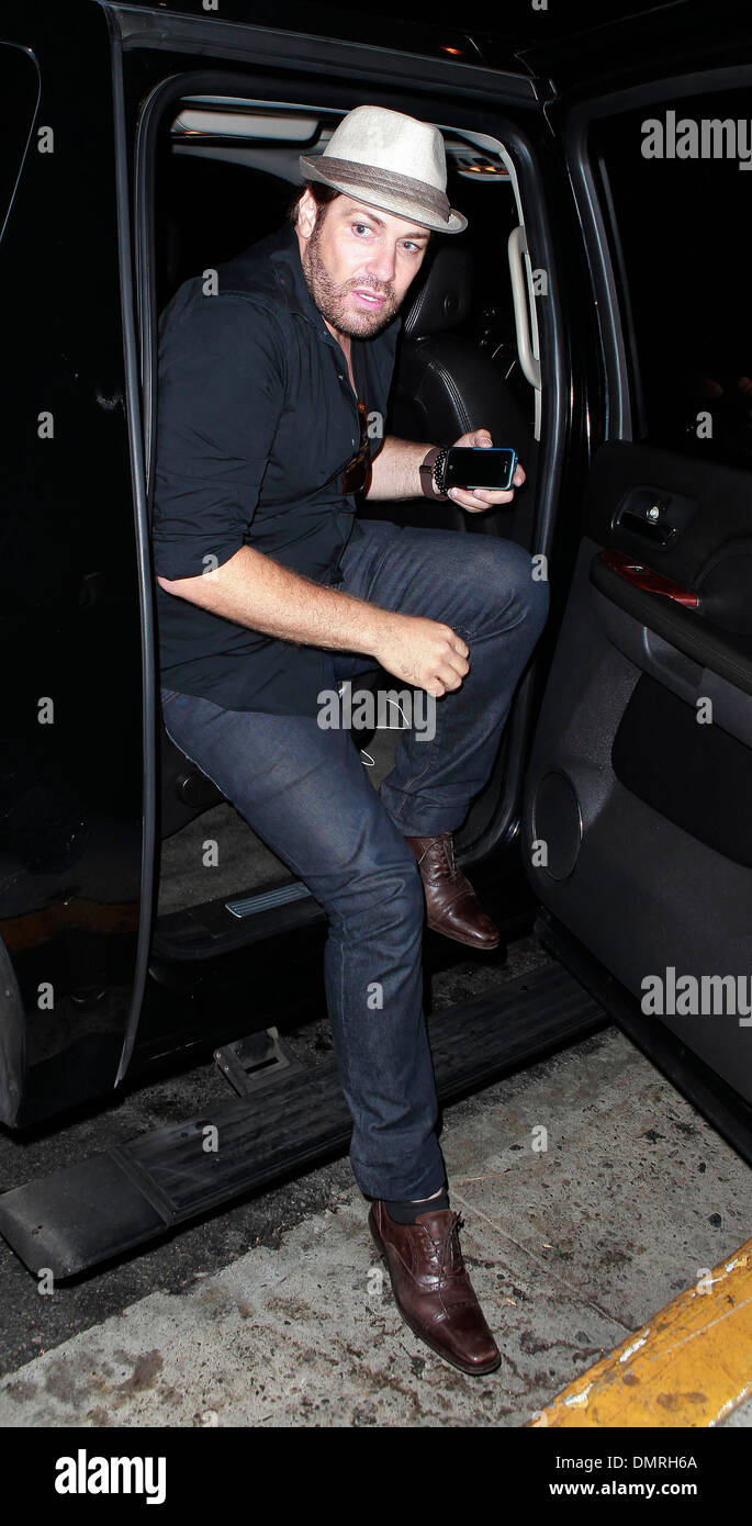 Giovanni agnelli arriving bellows nightclub High Resolution Stock ...