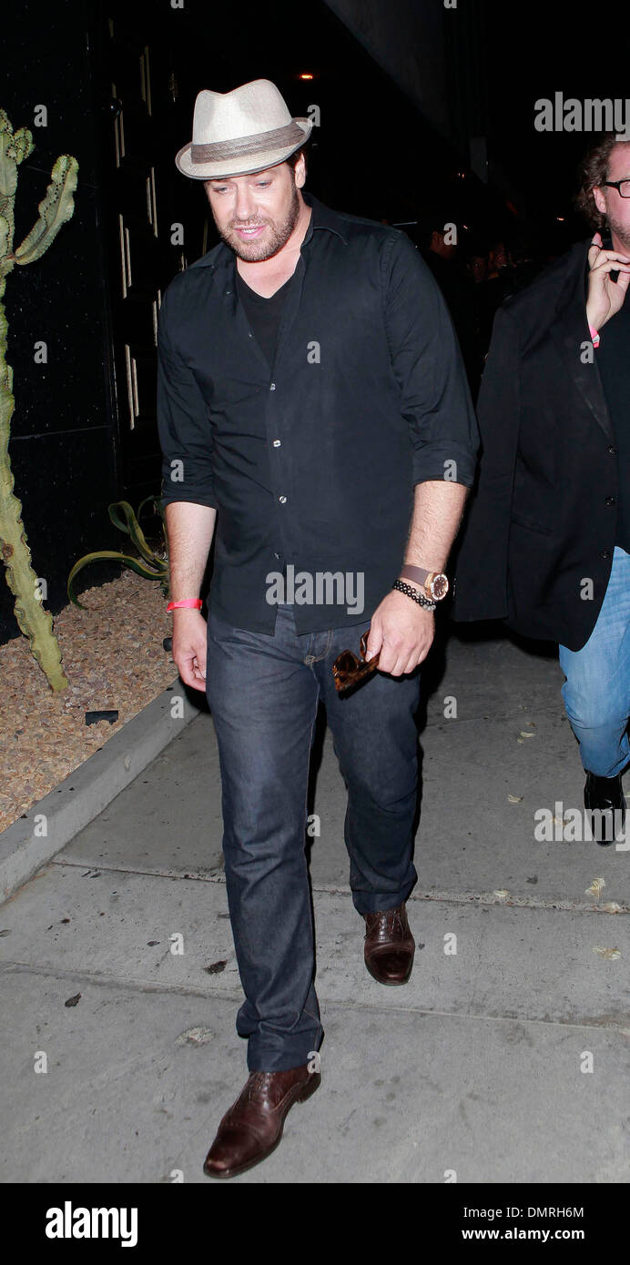 Giovanni Agnelli arriving at Bootsy Bellows nightclub Kristen Stewart ...