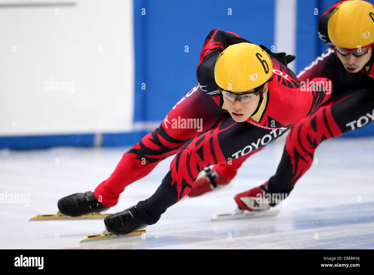 Osaka Pool Ice Skating Rink, Osaka Japan. 15th Dec, 2013. Yuzo Takamido ...