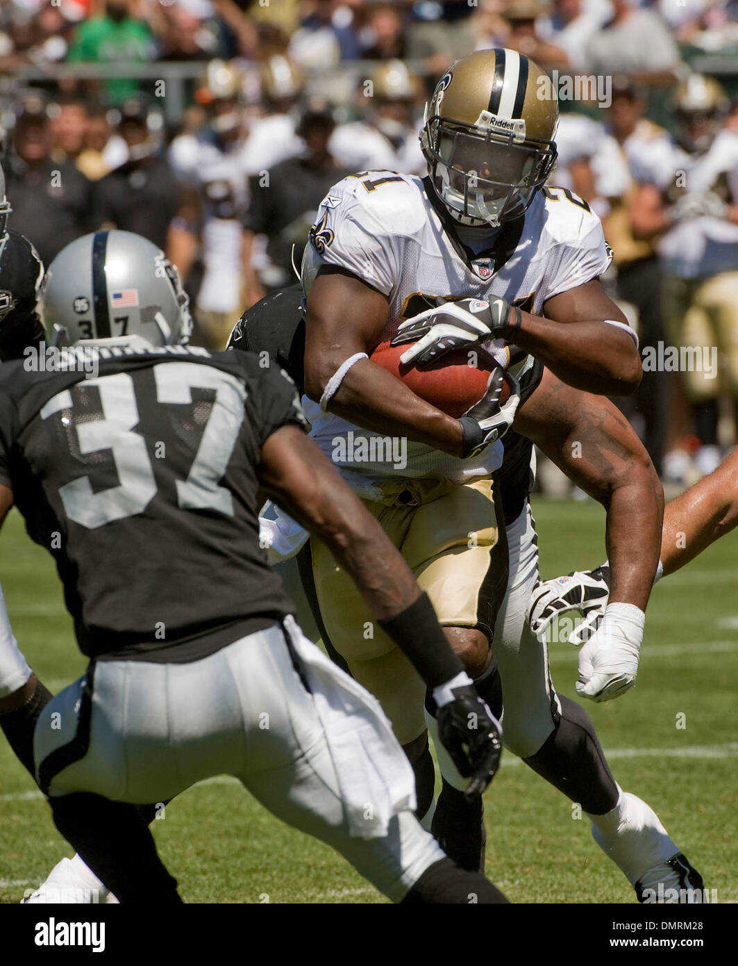 Saints running back mike bell hi-res stock photography and images - Alamy
