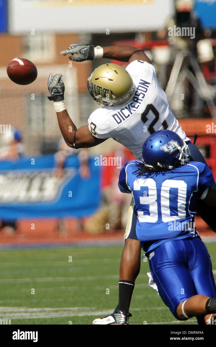 Pittsburgh Panther Dorin Dickerson ,2, loses the ball after taking the ...