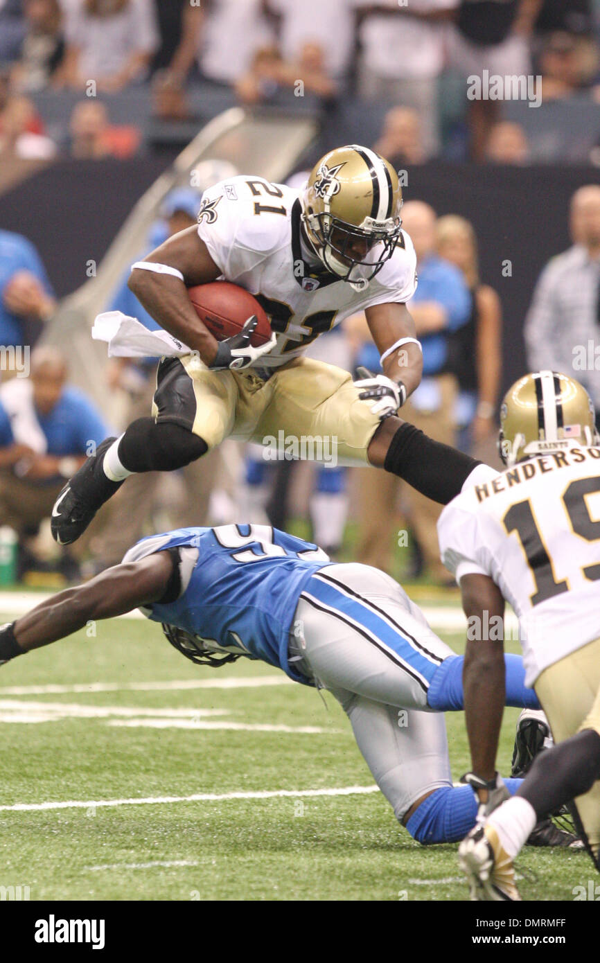 Saints running back mike bell hi-res stock photography and images - Alamy