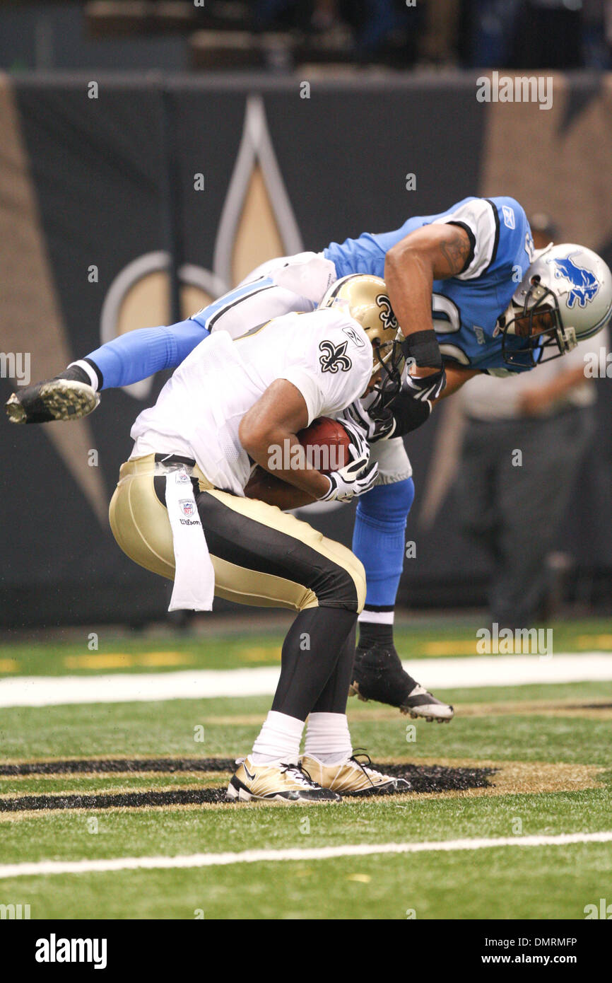 Saints receiver Robert Meachem (17) is tackled in the end zone after ...