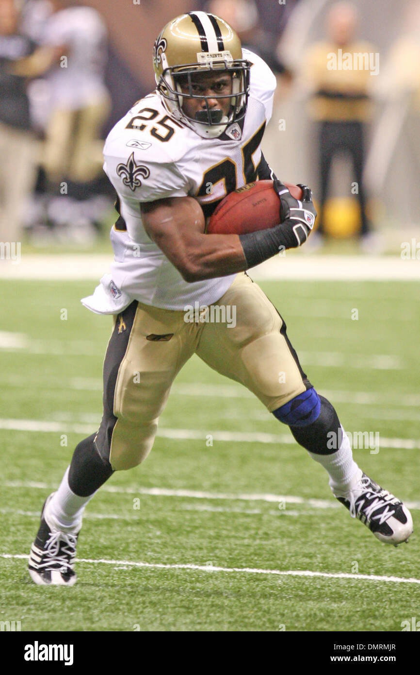 New Orleans Saints running back Reggie Bush (25). The New Orleans ...