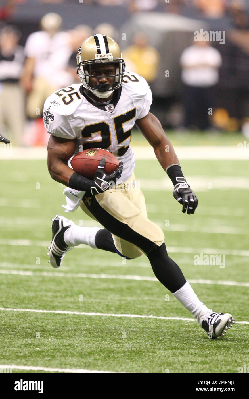 New Orleans Saints running back Reggie Bush (25). The New Orleans ...