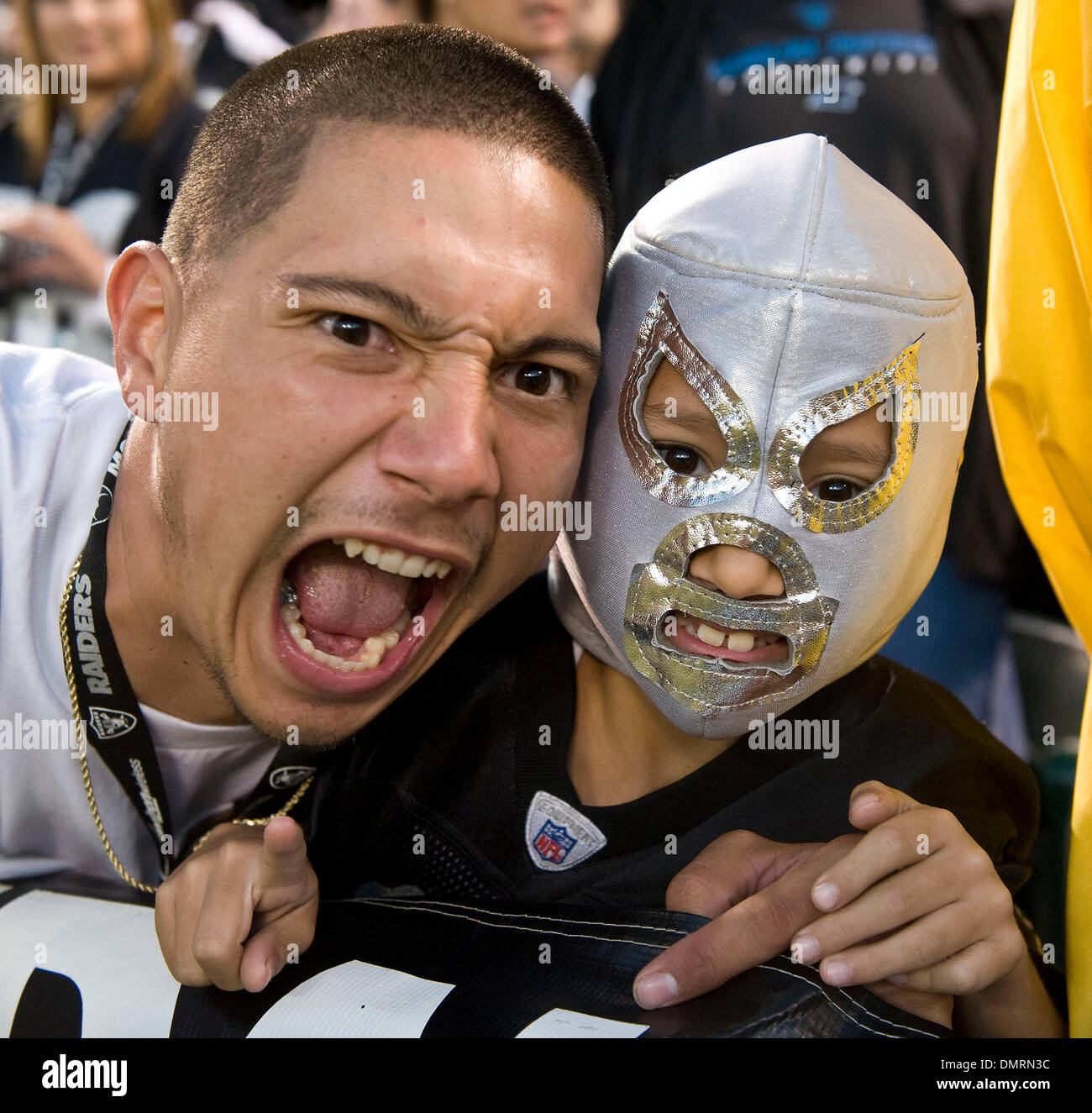 Raiders fans oakland coliseum on hi-res stock photography and images ...