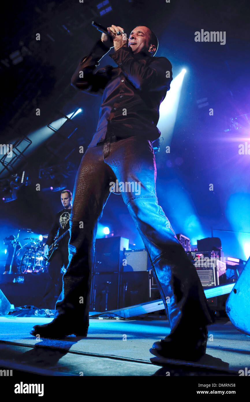 Creed frontman and lead vocalist Scott Stapp during the bands show in ...