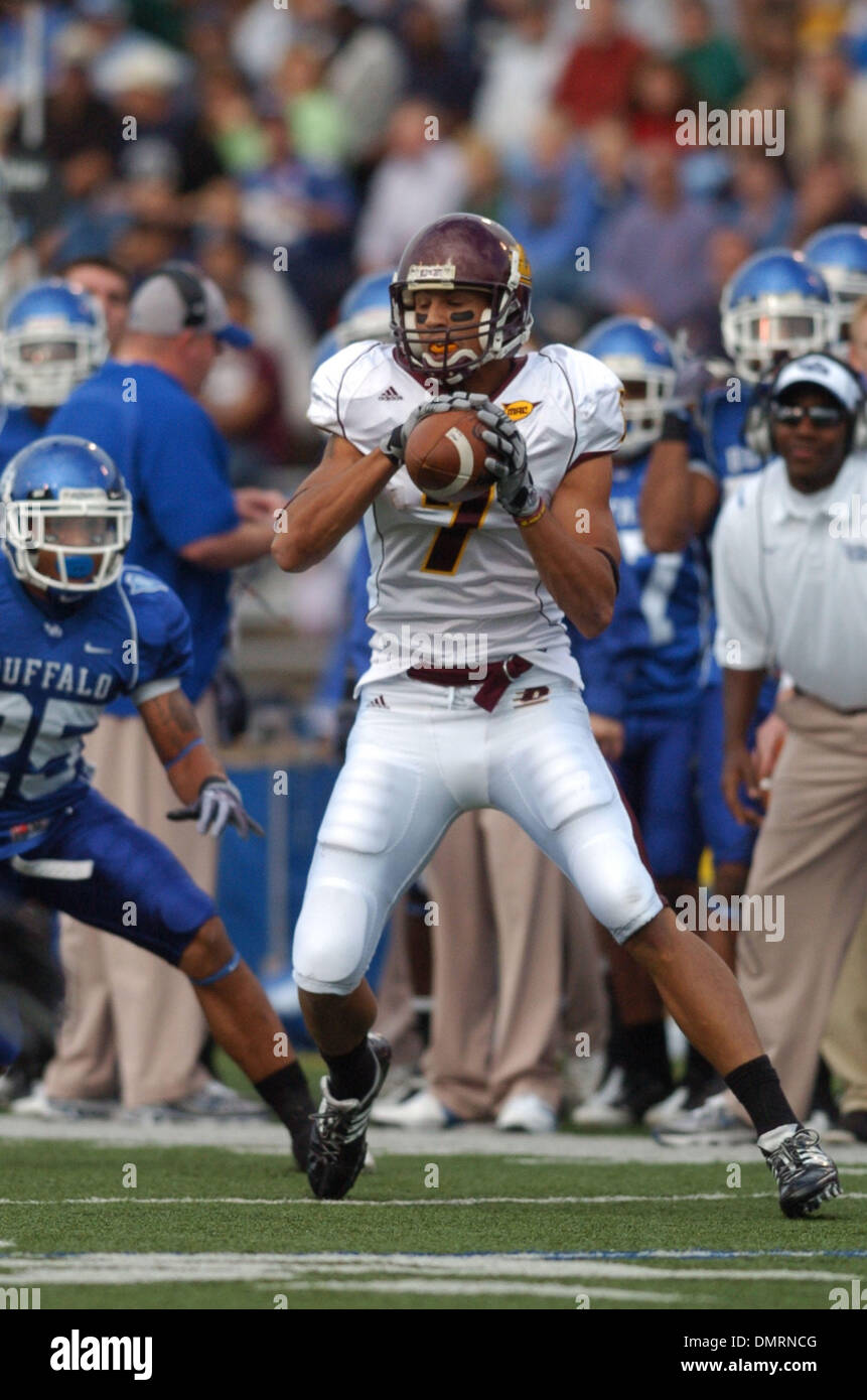 Central Michigan Chippewas wide receiver Bryan Anderson (7) making a ...
