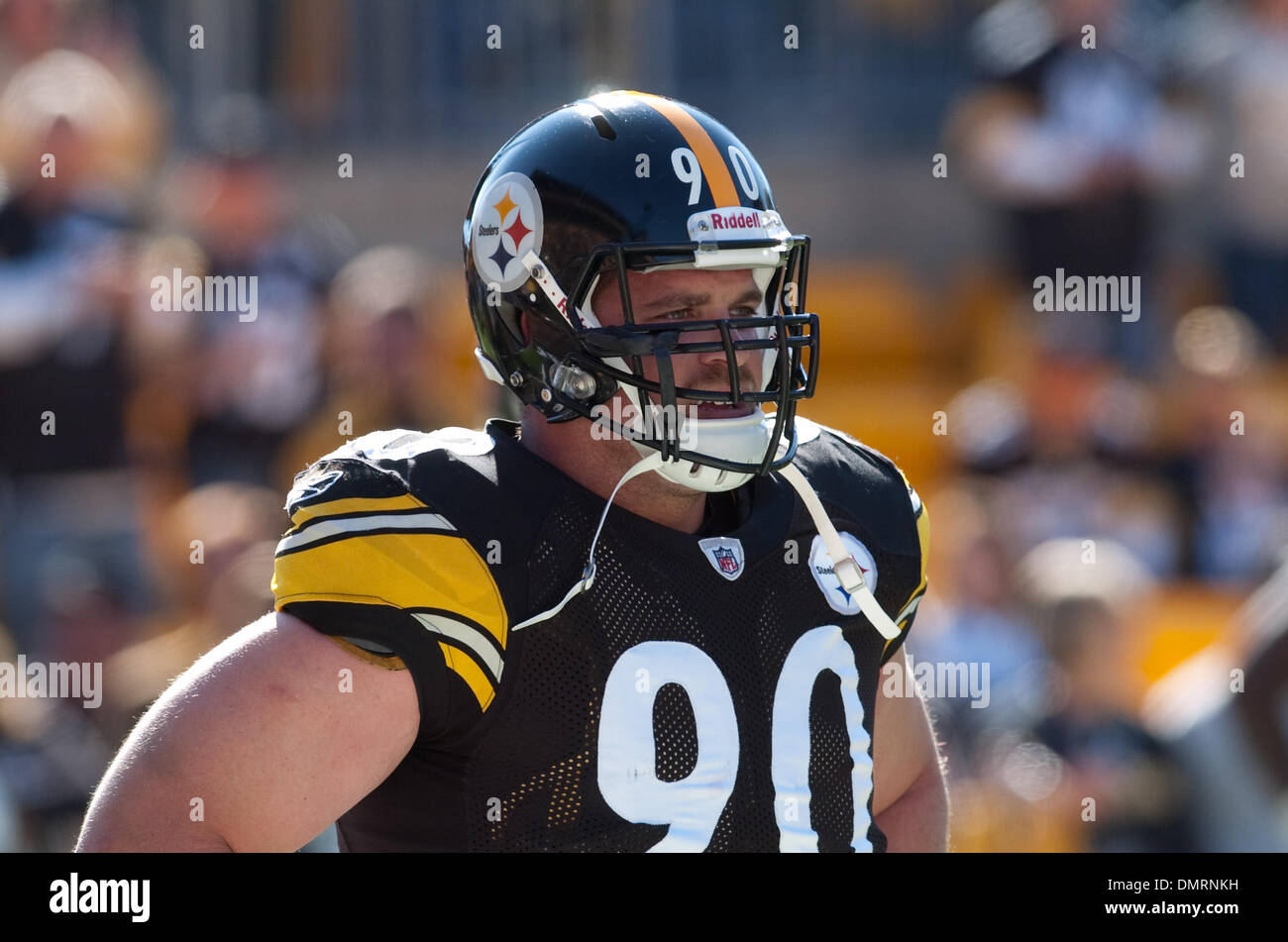 Pittsburgh Steelers defensive end Travis Kirschke (90) warms up prior ...