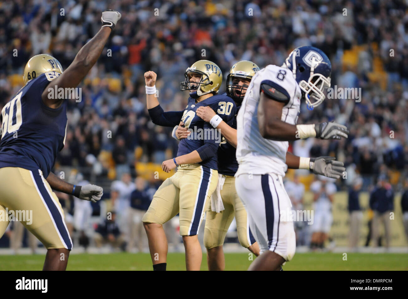 Pittsburgh Panthers tight end Nate Byham (80) runs for yardage after a ...